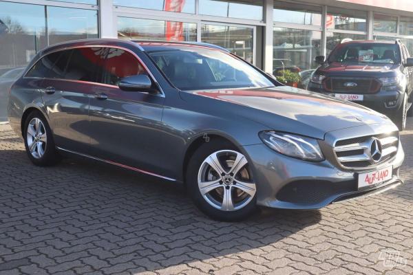Pelēks Mercedes-Benz e-200 2017 Kauņa, ar dzinēja tilpumu 2.00 L un nobraukumu 78 tūkst. km par 30589 €, foto 3 vietnē AUTOMOTO.COM.LV
