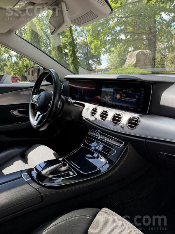 Pelēks Mercedes-Benz e-200 2018 Ogre, ar dzinēja tilpumu 2.00 L un nobraukumu 246 tūkst. km par 16570 €, foto 5 vietnē AUTOMOTO.COM.LV