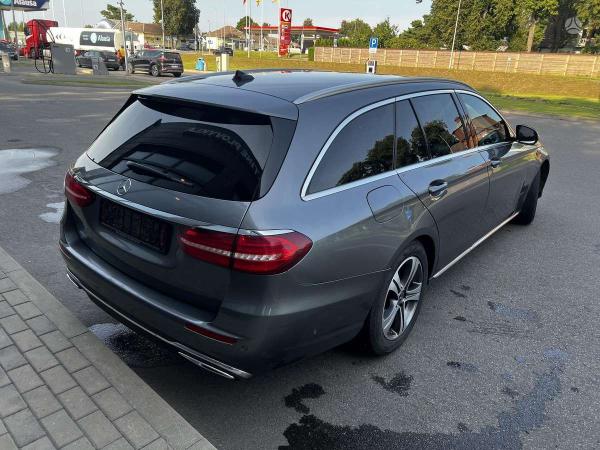 Серый Мерседес E 200 2018 в Утена, объемом двигателя 1.95 л и пробегом 550 тыс. км за 8650 €, фото 7 на AUTOMOTO.COM.LV