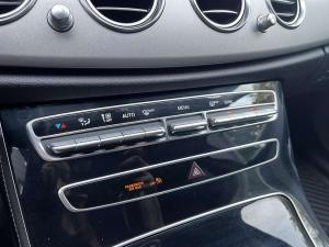 Grey Mercedes-Benz e-200 2018 in Utena, with an engine capacity of 1.95 L and mileage of 550 thousand km for 8650 €, photo 26 on AUTOMOTO.COM.LV