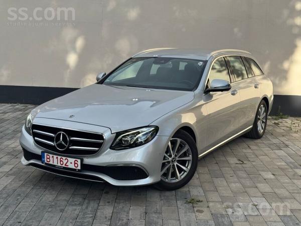 Pelēks Mercedes-Benz e-200 2019 Rīga, ar dzinēja tilpumu 2.00 L un nobraukumu 203 tūkst. km par 17900 €, foto 1 vietnē AUTOMOTO.COM.LV