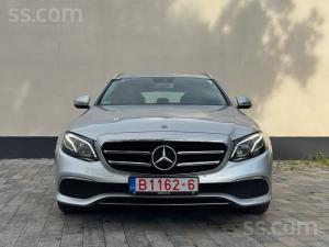 Pelēks Mercedes-Benz e-200 2019 Rīga, ar dzinēja tilpumu 2.00 L un nobraukumu 203 tūkst. km par 17900 €, foto 3 vietnē AUTOMOTO.COM.LV