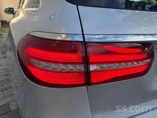 Pelēks Mercedes-Benz e-200 2019 Rīga, ar dzinēja tilpumu 2.00 L un nobraukumu 203 tūkst. km par 17900 €, foto 10 vietnē AUTOMOTO.COM.LV