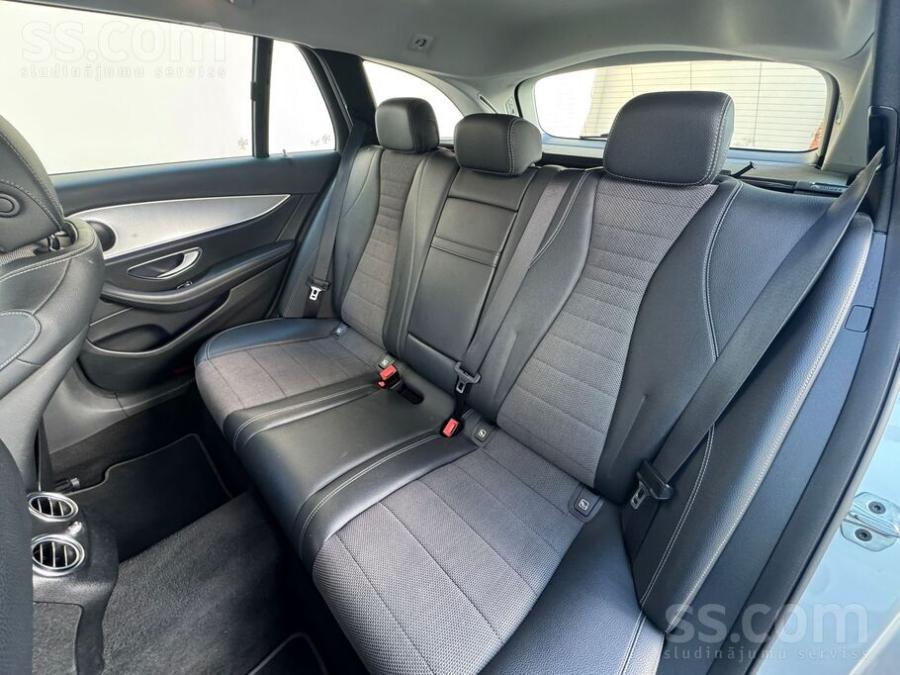 Pelēks Mercedes-Benz e-200 2019 Rīga, ar dzinēja tilpumu 2.00 L un nobraukumu 203 tūkst. km par 17900 €, foto 18 vietnē AUTOMOTO.COM.LV