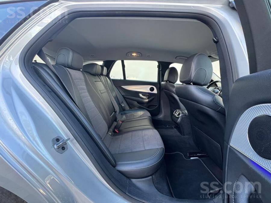 Pelēks Mercedes-Benz e-200 2019 Rīga, ar dzinēja tilpumu 2.00 L un nobraukumu 203 tūkst. km par 17900 €, foto 19 vietnē AUTOMOTO.COM.LV