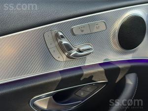 Pelēks Mercedes-Benz e-200 2019 Rīga, ar dzinēja tilpumu 2.00 L un nobraukumu 203 tūkst. km par 17900 €, foto 23 vietnē AUTOMOTO.COM.LV