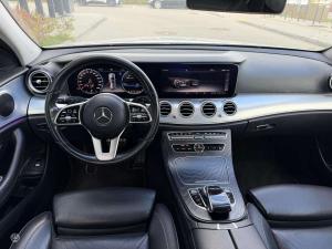 Pelēks Mercedes-Benz e-200 2019 Viļņa, ar dzinēja tilpumu 1.56 L un nobraukumu 385 tūkst. km par 11800 €, foto 4 vietnē AUTOMOTO.COM.LV