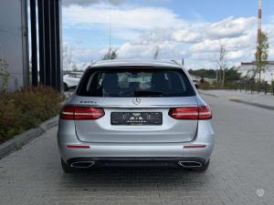 Pelēks Mercedes-Benz e-200 2019 Viļņa, ar dzinēja tilpumu 1.56 L un nobraukumu 385 tūkst. km par 11800 €, foto 13 vietnē AUTOMOTO.COM.LV