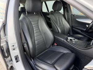 Pelēks Mercedes-Benz e-200 2019 Viļņa, ar dzinēja tilpumu 1.56 L un nobraukumu 385 tūkst. km par 11800 €, foto 15 vietnē AUTOMOTO.COM.LV