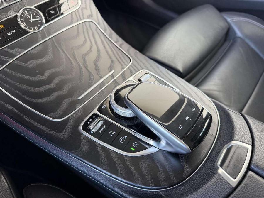 Pelēks Mercedes-Benz e-200 2019 Viļņa, ar dzinēja tilpumu 1.56 L un nobraukumu 385 tūkst. km par 11800 €, foto 22 vietnē AUTOMOTO.COM.LV