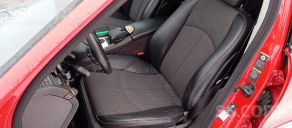 Красный Мерседес E 200 2002 в Айзкраукле, объемом двигателя 1.80 л и пробегом 238 тыс. км за 2099 €, фото 5 на AUTOMOTO.COM.LV