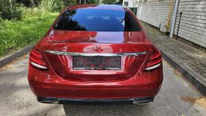 Red Mercedes-Benz e-200 2018 in Kaunas, with an engine capacity of 1.99 L and mileage of 154 thousand km for 12450 €, photo 5 on AUTOMOTO.COM.LV