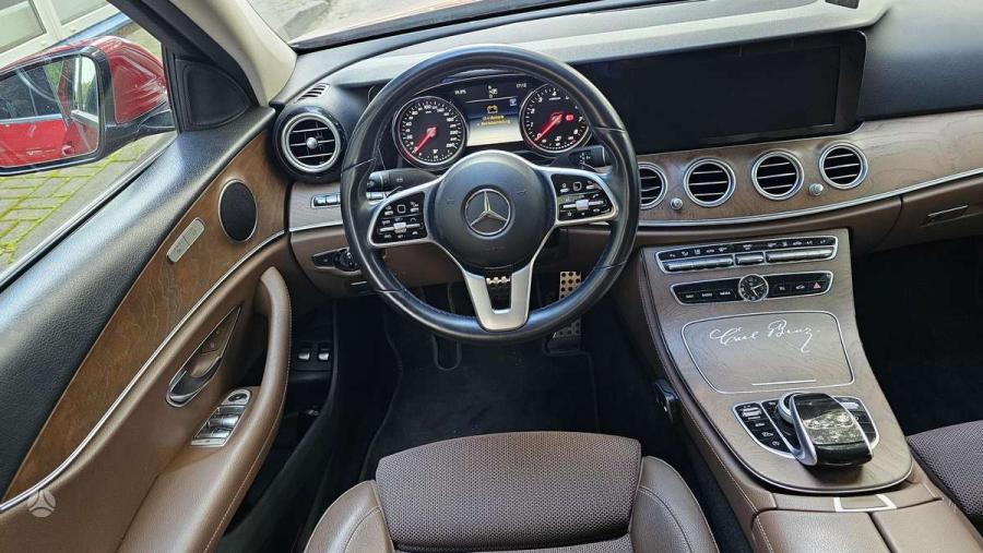 Sarkans Mercedes-Benz e-200 2018 Kauņa, ar dzinēja tilpumu 1.99 L un nobraukumu 154 tūkst. km par 11900 €, foto 13 vietnē AUTOMOTO.COM.LV