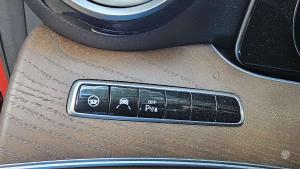 Sarkans Mercedes-Benz e-200 2018 Kauņa, ar dzinēja tilpumu 1.99 L un nobraukumu 154 tūkst. km par 11900 €, foto 20 vietnē AUTOMOTO.COM.LV