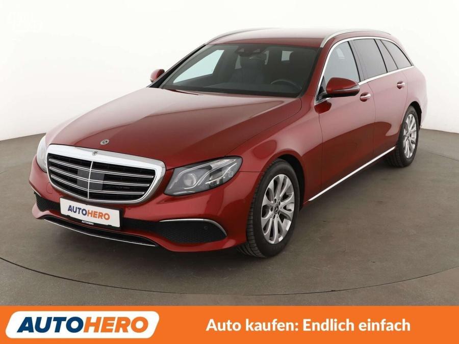 Red Mercedes-Benz e-200 2017 in Kaunas, with an engine capacity of 2.00 L and mileage of 85 thousand km for 27612 €, photo 1 on AUTOMOTO.COM.LV