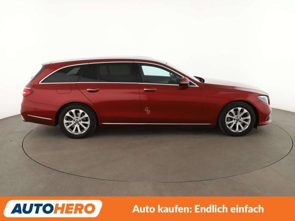 Sarkans Mercedes-Benz e-200 2017 Kauņa, ar dzinēja tilpumu 2.00 L un nobraukumu 85 tūkst. km par 27612 €, foto 7 vietnē AUTOMOTO.COM.LV