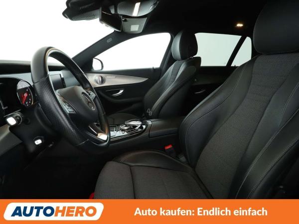 Sarkans Mercedes-Benz e-200 2017 Kauņa, ar dzinēja tilpumu 2.00 L un nobraukumu 85 tūkst. km par 27612 €, foto 10 vietnē AUTOMOTO.COM.LV