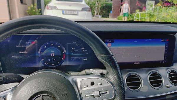Красный Мерседес E 200 2019 в Каунас, объемом двигателя 1.60 л и пробегом 235 тыс. км за 19500 €, фото 7 на AUTOMOTO.COM.LV