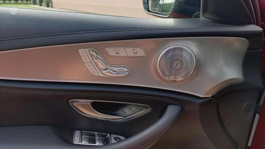 Красный Мерседес E 200 2019 в Каунас, объемом двигателя 1.60 л и пробегом 235 тыс. км за 19500 €, фото 10 на AUTOMOTO.COM.LV