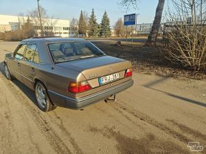 Mercedes-Benz e-200 1989 Jonava, ar dzinēja tilpumu 2.00 L un nobraukumu 353 tūkst. km par 3600 €, foto 6 vietnē AUTOMOTO.COM.LV