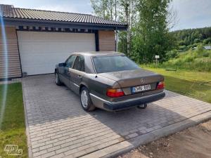 Мерседес E 200 1991 в Вильнюс, объемом двигателя 2.00 л и пробегом 307 тыс. км за 3000 €, фото 11 на AUTOMOTO.COM.LV