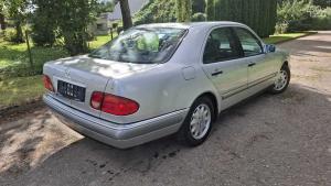 Mercedes-Benz e-200 1998 Vilkaviškis, ar dzinēja tilpumu 2.00 L un nobraukumu 333 tūkst. km par 1100 €, foto 7 vietnē AUTOMOTO.COM.LV