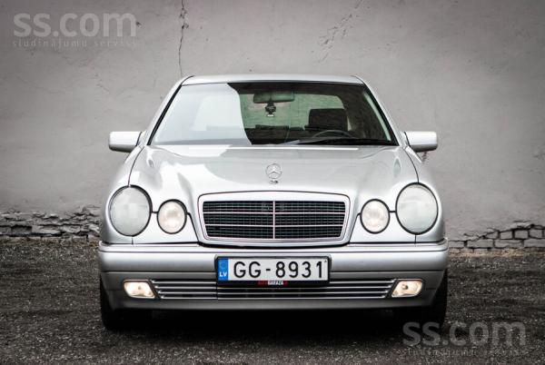 Mercedes-Benz e-200 1999 Rīga, ar dzinēja tilpumu 2.00 L un nobraukumu 201 tūkst. km par 1800 €, foto 2 vietnē AUTOMOTO.COM.LV