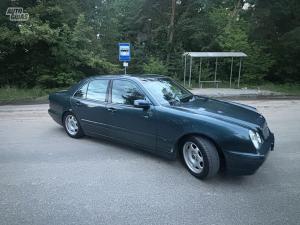 Mercedes-Benz e-200 1999 in Kaunas, with an engine capacity of 2.00 L and mileage of 260 thousand km for 1800 €, photo 3 on AUTOMOTO.COM.LV