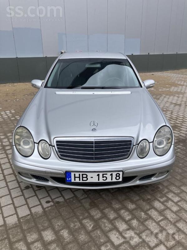 Mercedes-Benz e-200 2003 in Riga, with an engine capacity of 2.20 L and mileage of 0 thousand km for 2100 €, photo 3 on AUTOMOTO.COM.LV