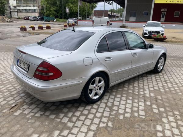 Mercedes-Benz e-200 2003 in Riga, with an engine capacity of 2.20 L and mileage of 0 thousand km for 2100 €, photo 5 on AUTOMOTO.COM.LV