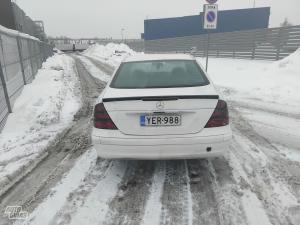 Mercedes-Benz e-200 2003 Kauņa, ar dzinēja tilpumu 2.10 L un nobraukumu 422 tūkst. km par 1700 €, foto 3 vietnē AUTOMOTO.COM.LV