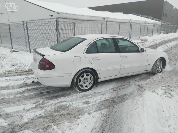 Mercedes-Benz e-200 2003 Kauņa, ar dzinēja tilpumu 2.10 L un nobraukumu 422 tūkst. km par 1700 €, foto 4 vietnē AUTOMOTO.COM.LV