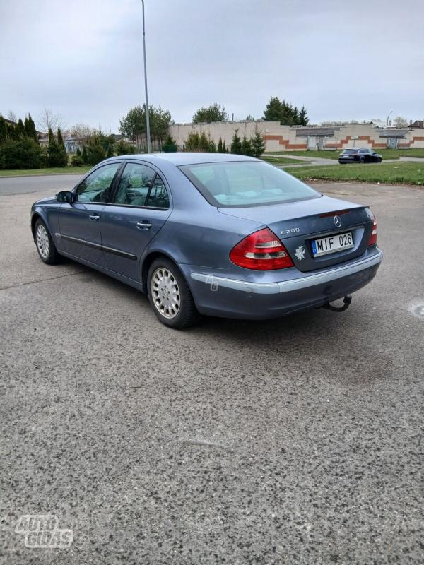Мерседес E 200 2004 в Паневежис, объемом двигателя 2.20 л и пробегом 400 тыс. км за 1400 €, фото 7 на AUTOMOTO.COM.LV