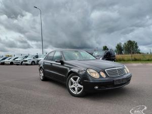 Mercedes-Benz e-200 2005 in Vilnius, with an engine capacity of 2.15 L and mileage of 318 thousand km for 2400 €, photo 4 on AUTOMOTO.COM.LV