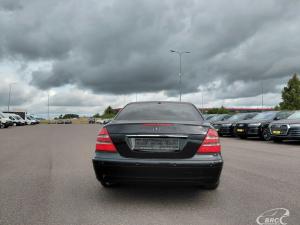 Mercedes-Benz e-200 2005 in Vilnius, with an engine capacity of 2.15 L and mileage of 318 thousand km for 2400 €, photo 6 on AUTOMOTO.COM.LV