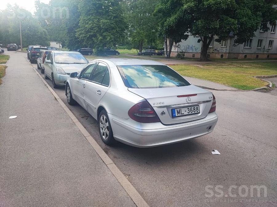 Mercedes-Benz e-200 2006 Rīga, ar dzinēja tilpumu 2.20 L un nobraukumu 555 tūkst. km par 1200 €, foto 4 vietnē AUTOMOTO.COM.LV