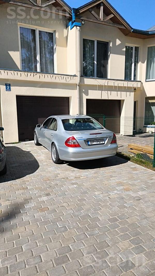 Mercedes-Benz e-200 2007 in Riga, with an engine capacity of 1.80 L and mileage of 271 thousand km for 3500 €, photo 9 on AUTOMOTO.COM.LV