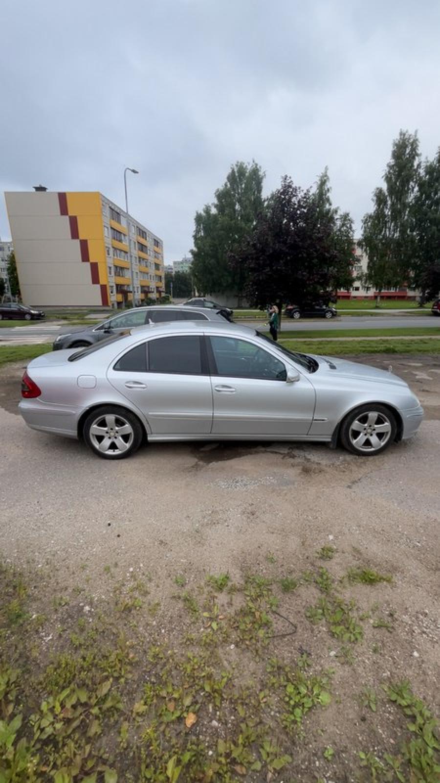 Mercedes-Benz e-200 2007 in Maardu, with an engine capacity of 2.10 L and mileage of 330 thousand km for 2700 €, photo 10 on AUTOMOTO.COM.LV