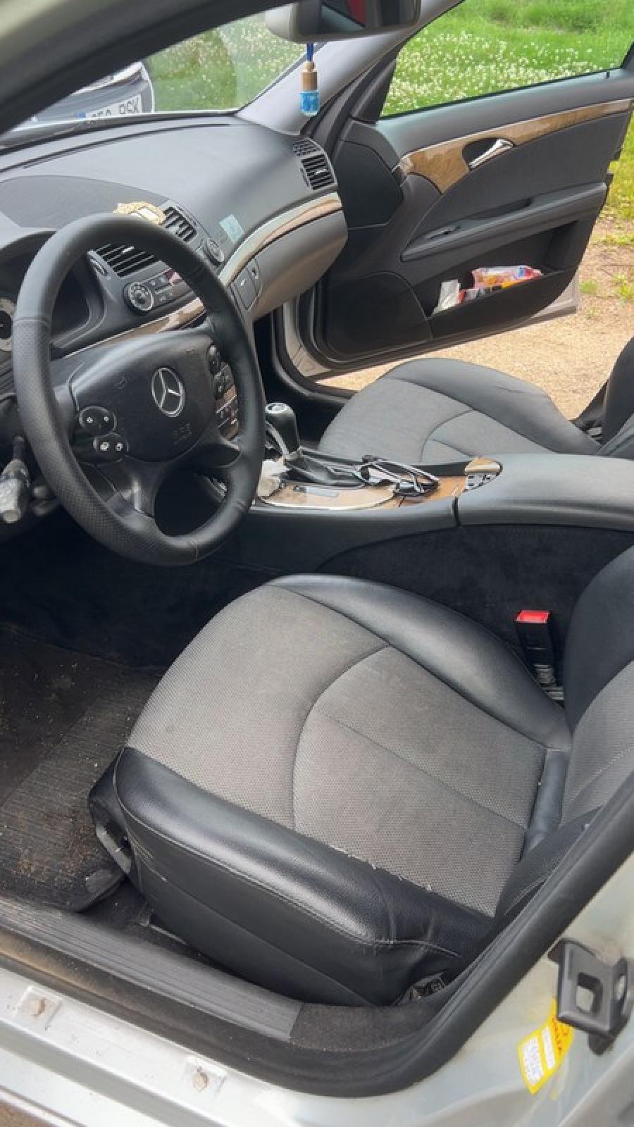 Mercedes-Benz e-200 2007 in Maardu, with an engine capacity of 2.10 L and mileage of 330 thousand km for 2700 €, photo 13 on AUTOMOTO.COM.LV