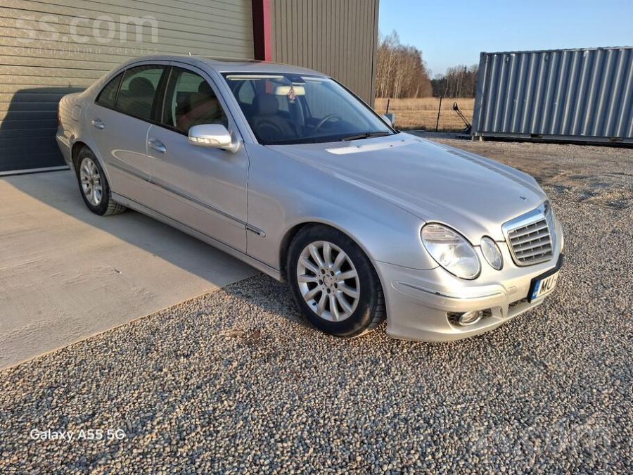 Mercedes-Benz e-200 2008 Cēsis, ar dzinēja tilpumu 2.20 L un nobraukumu 403 tūkst. km par 2650 €, foto 3 vietnē AUTOMOTO.COM.LV