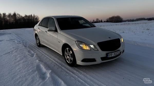 Mercedes-Benz e-200 2010 in Moletai, with an engine capacity of 2.10 L and mileage of 310 thousand km for 3600 €, photo 8 on AUTOMOTO.COM.LV