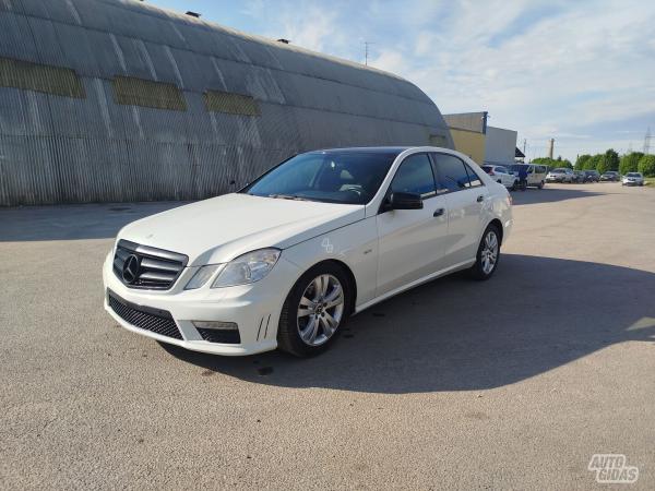 Мерседес E 200 2010 в Мариямполе, объемом двигателя 2.10 л и пробегом 370 тыс. км за 4200 €, фото 3 на AUTOMOTO.COM.LV