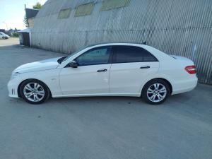 Mercedes-Benz e-200 2010 in Marijampole, with an engine capacity of 2.10 L and mileage of 370 thousand km for 4200 €, photo 13 on AUTOMOTO.COM.LV