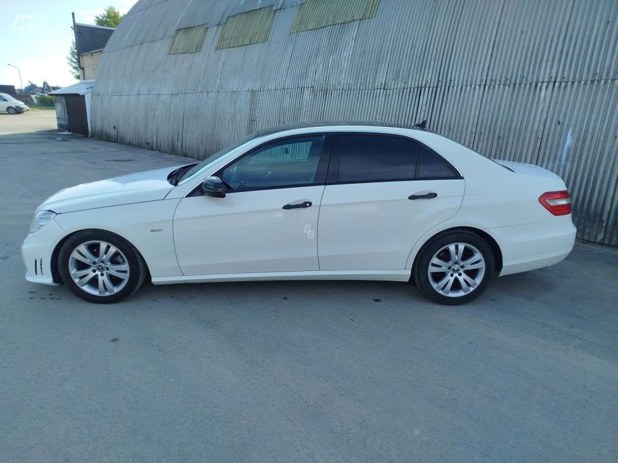 Mercedes-Benz e-200 2010 in Marijampole, with an engine capacity of 2.10 L and mileage of 370 thousand km for 4200 €, photo 13 on AUTOMOTO.COM.LV