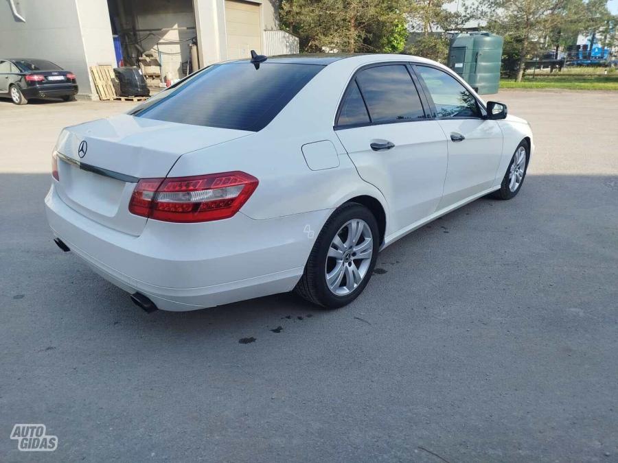Mercedes-Benz e-200 2010 in Marijampole, with an engine capacity of 2.10 L and mileage of 370 thousand km for 4200 €, photo 16 on AUTOMOTO.COM.LV