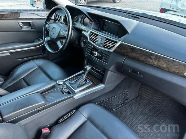 Mercedes-Benz e-200 2011 Rīga, ar dzinēja tilpumu 2.20 L un nobraukumu 355 tūkst. km par 3500 €, foto 2 vietnē AUTOMOTO.COM.LV