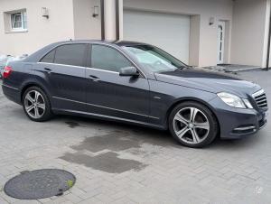 Mercedes-Benz e-200 2011 in Siauliai, with an engine capacity of 2.20 L and mileage of 334 thousand km for 5999 €, photo 3 on AUTOMOTO.COM.LV