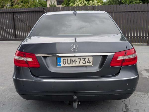 Мерседес E 200 2011 в Шяуляй, объемом двигателя 2.20 л и пробегом 334 тыс. км за 5999 €, фото 4 на AUTOMOTO.COM.LV