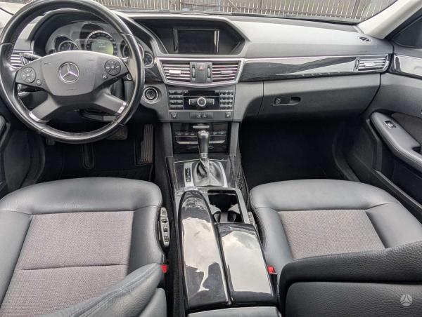 Мерседес E 200 2011 в Шяуляй, объемом двигателя 2.20 л и пробегом 334 тыс. км за 5999 €, фото 8 на AUTOMOTO.COM.LV