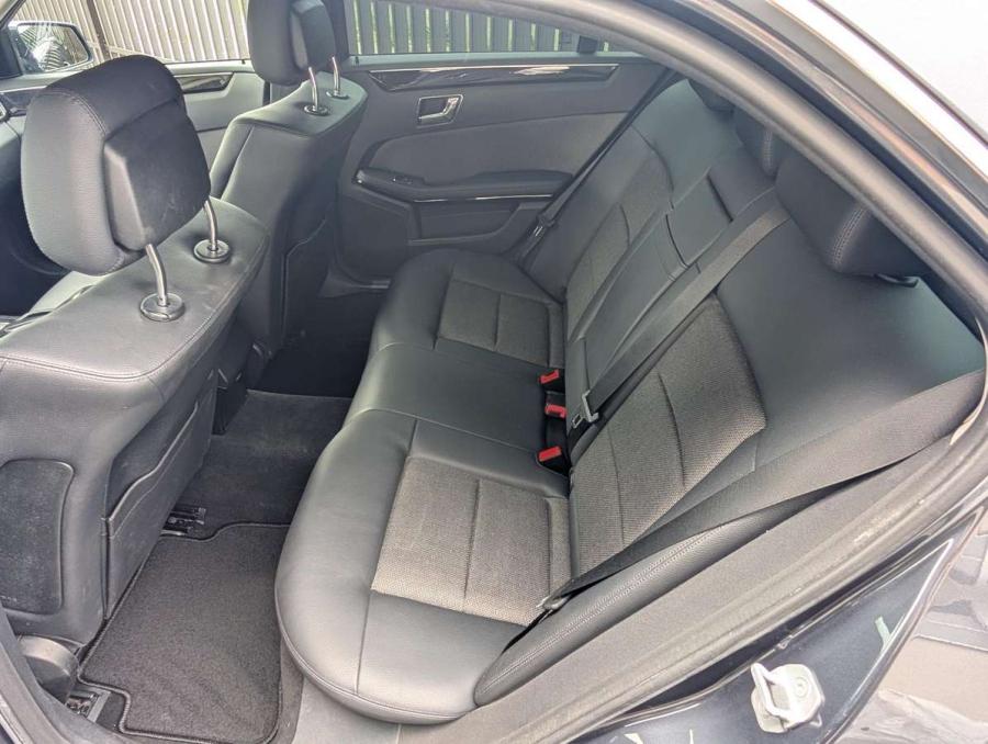Mercedes-Benz e-200 2011 in Siauliai, with an engine capacity of 2.20 L and mileage of 334 thousand km for 5999 €, photo 11 on AUTOMOTO.COM.LV